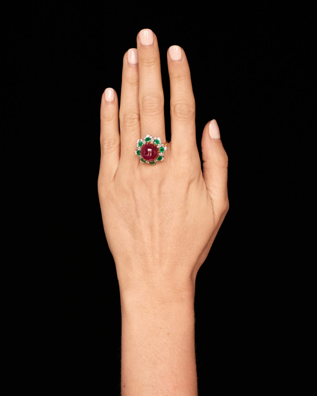 A Beautiful Ruby Ring by Bulgari - Eleuteri